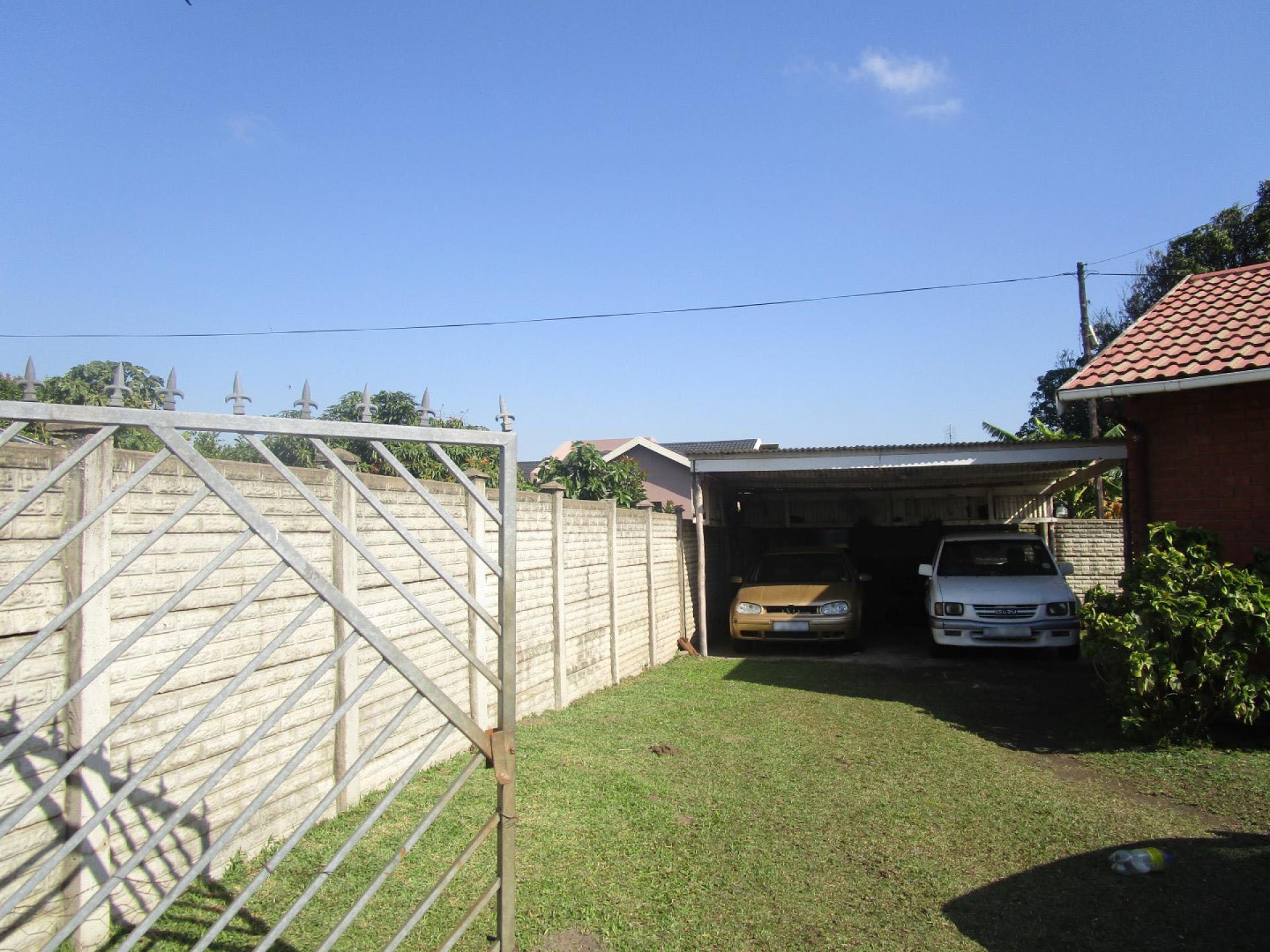 Standard Bank EasySell 2 Bedroom House for Sale in Esikhawin