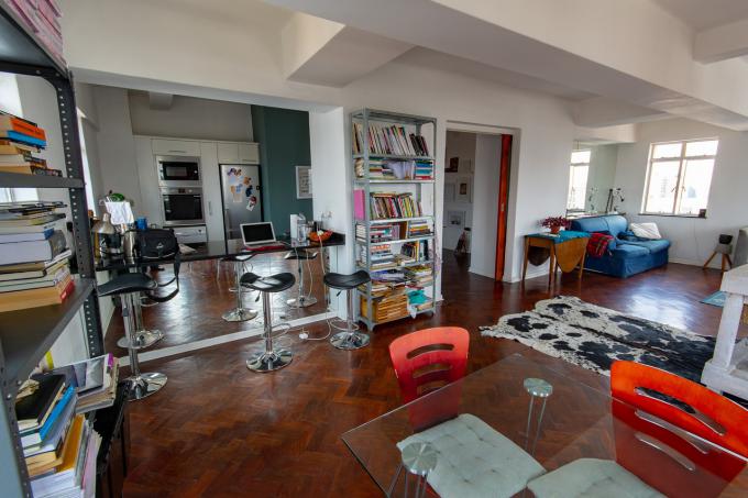 2 Bedroom Apartment for Sale For Sale in Johannesburg Centra