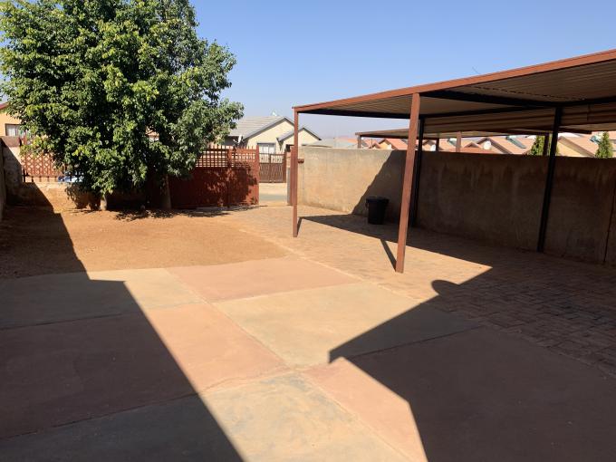 2 Bedroom House for Sale For Sale in Soshanguve East - MR319