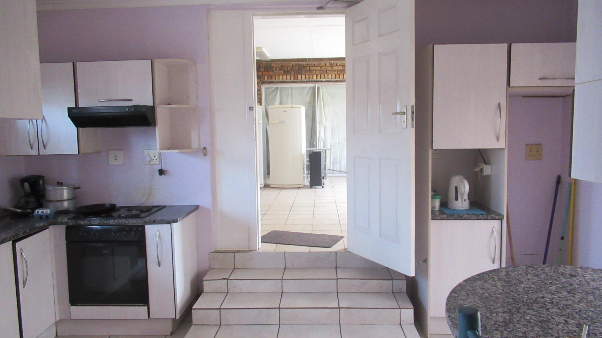 Standard Bank EasySell 5 Bedroom House for Sale in Rust Ter