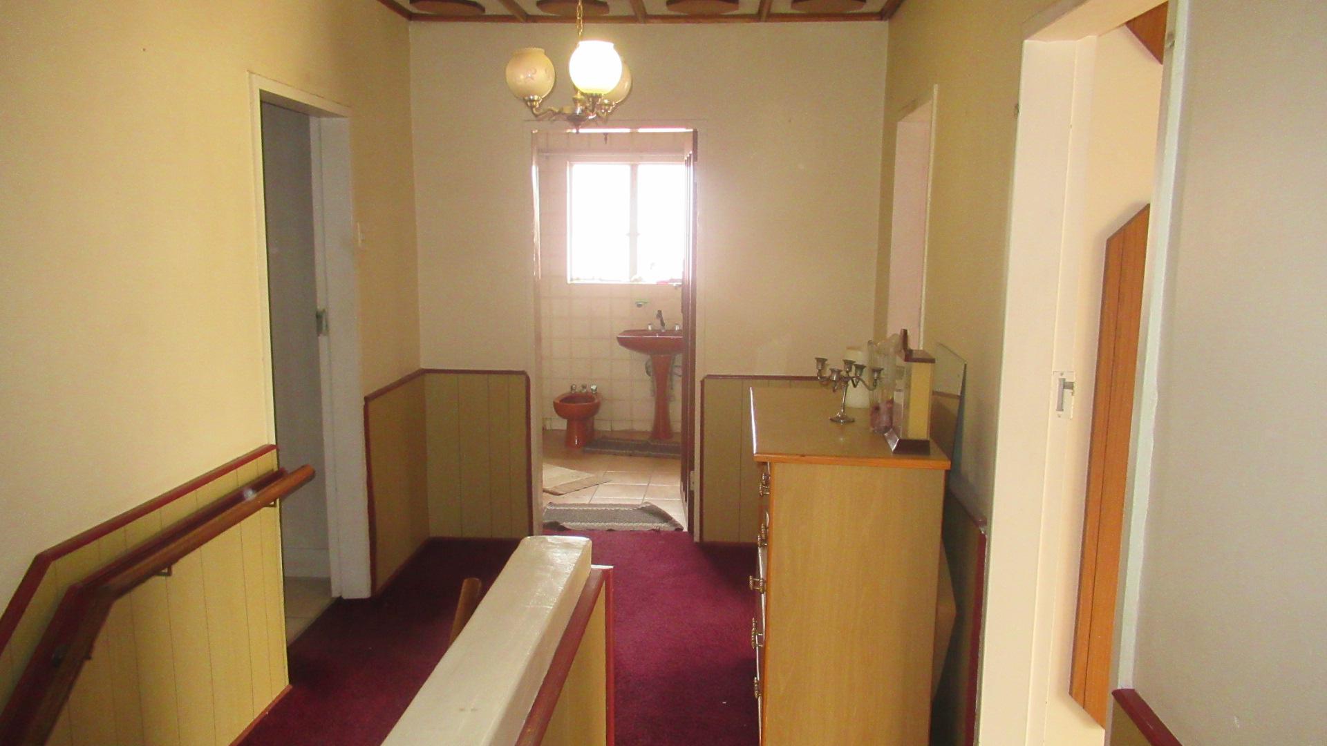 Standard Bank EasySell 5 Bedroom House for Sale in Rust Ter