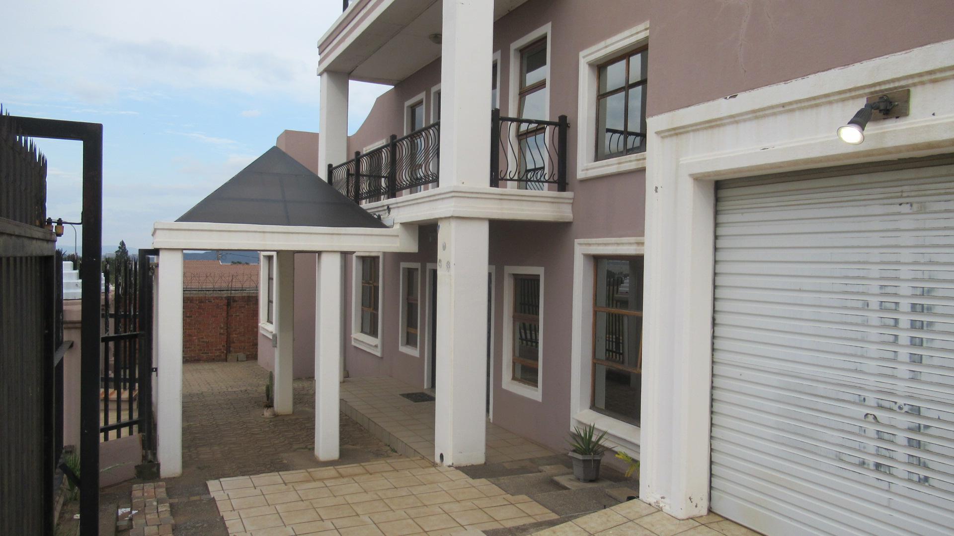 Standard Bank EasySell 5 Bedroom House for Sale in Rust Ter