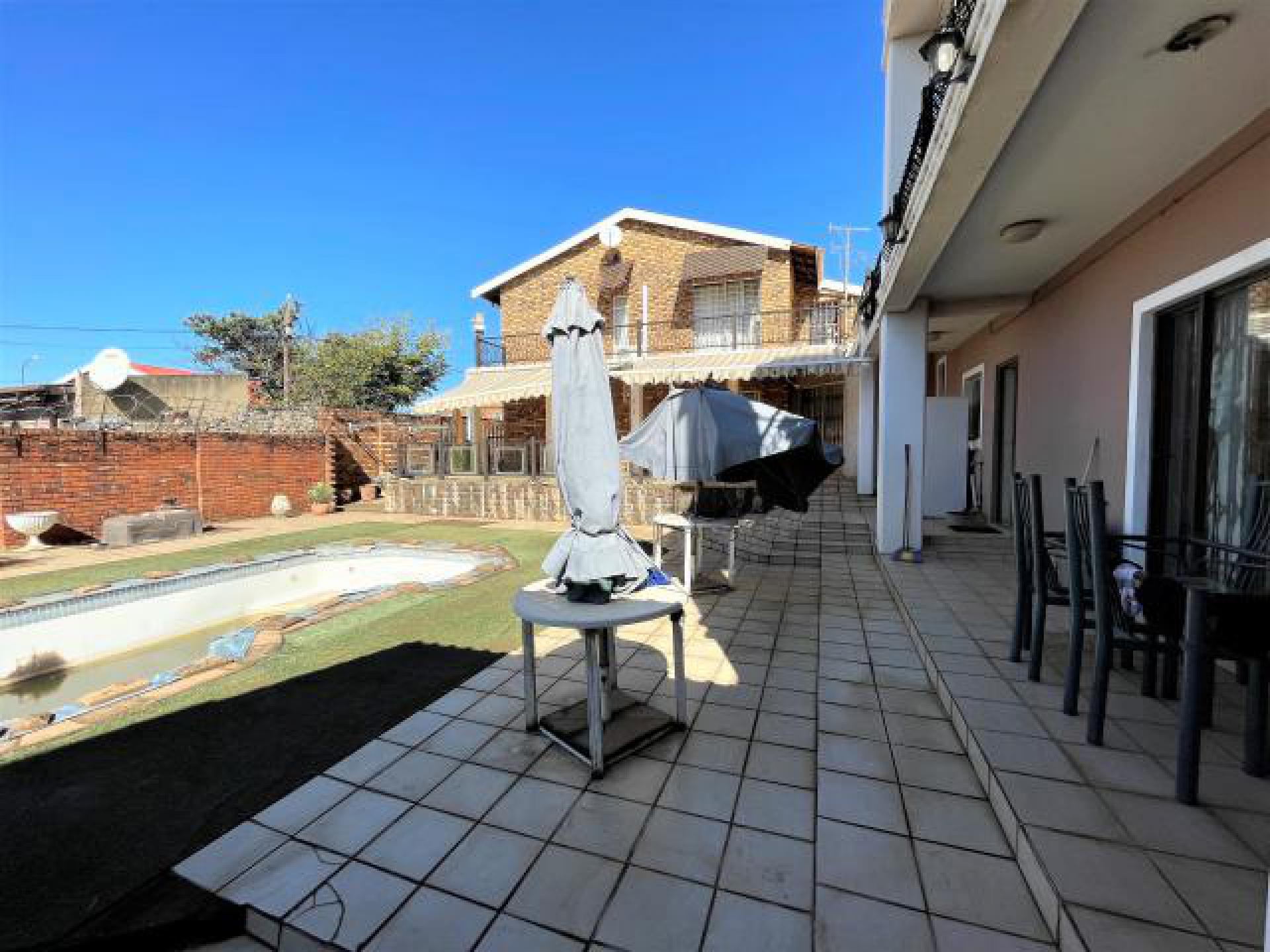 Standard Bank EasySell 5 Bedroom House for Sale in Rust Ter