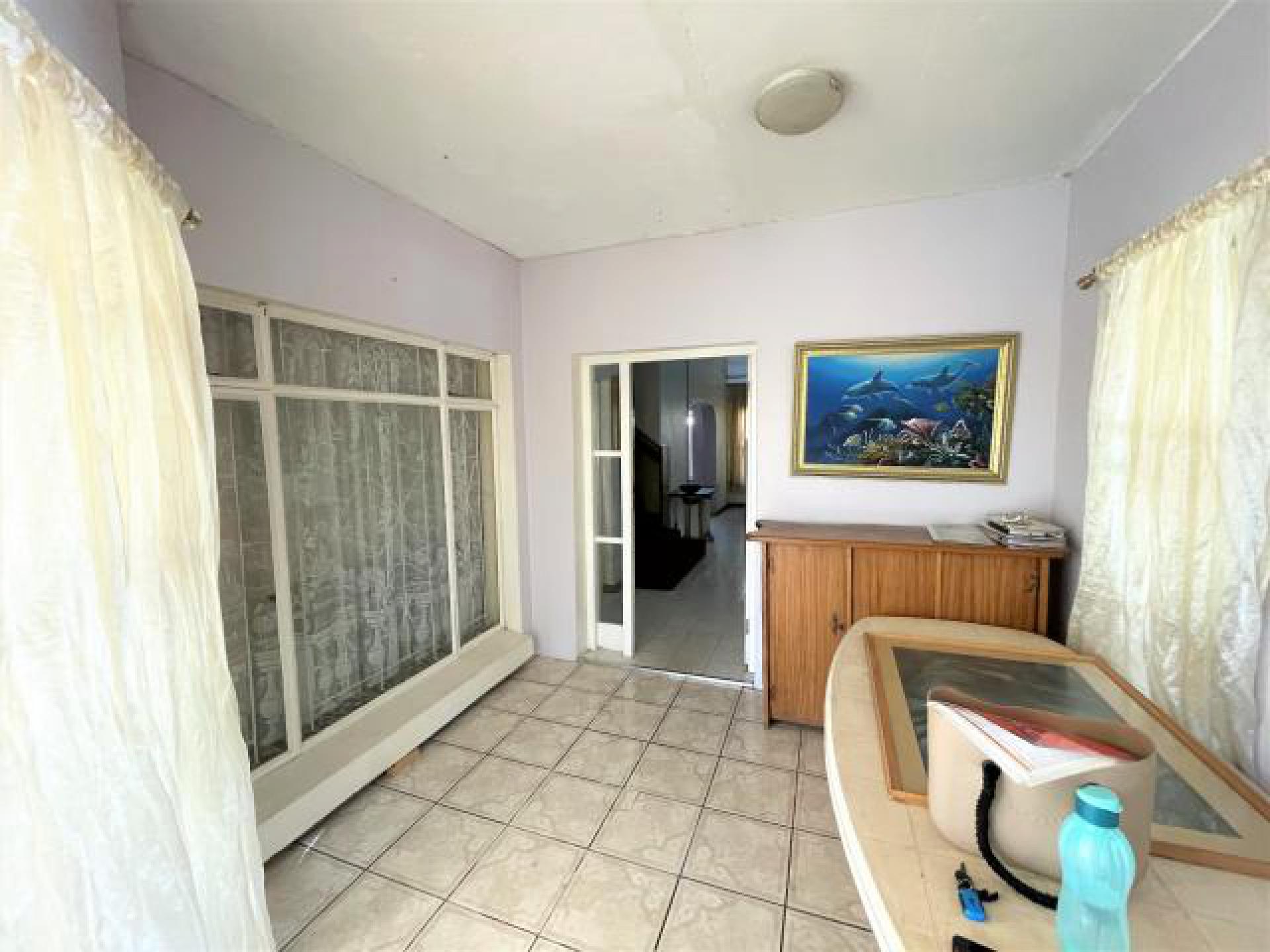 Standard Bank EasySell 5 Bedroom House for Sale in Rust Ter