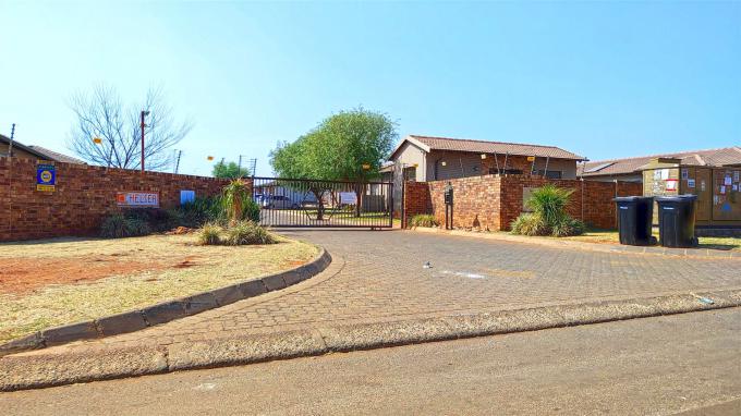 Property For Sale in Dawn Park - MyRoof.co.za
