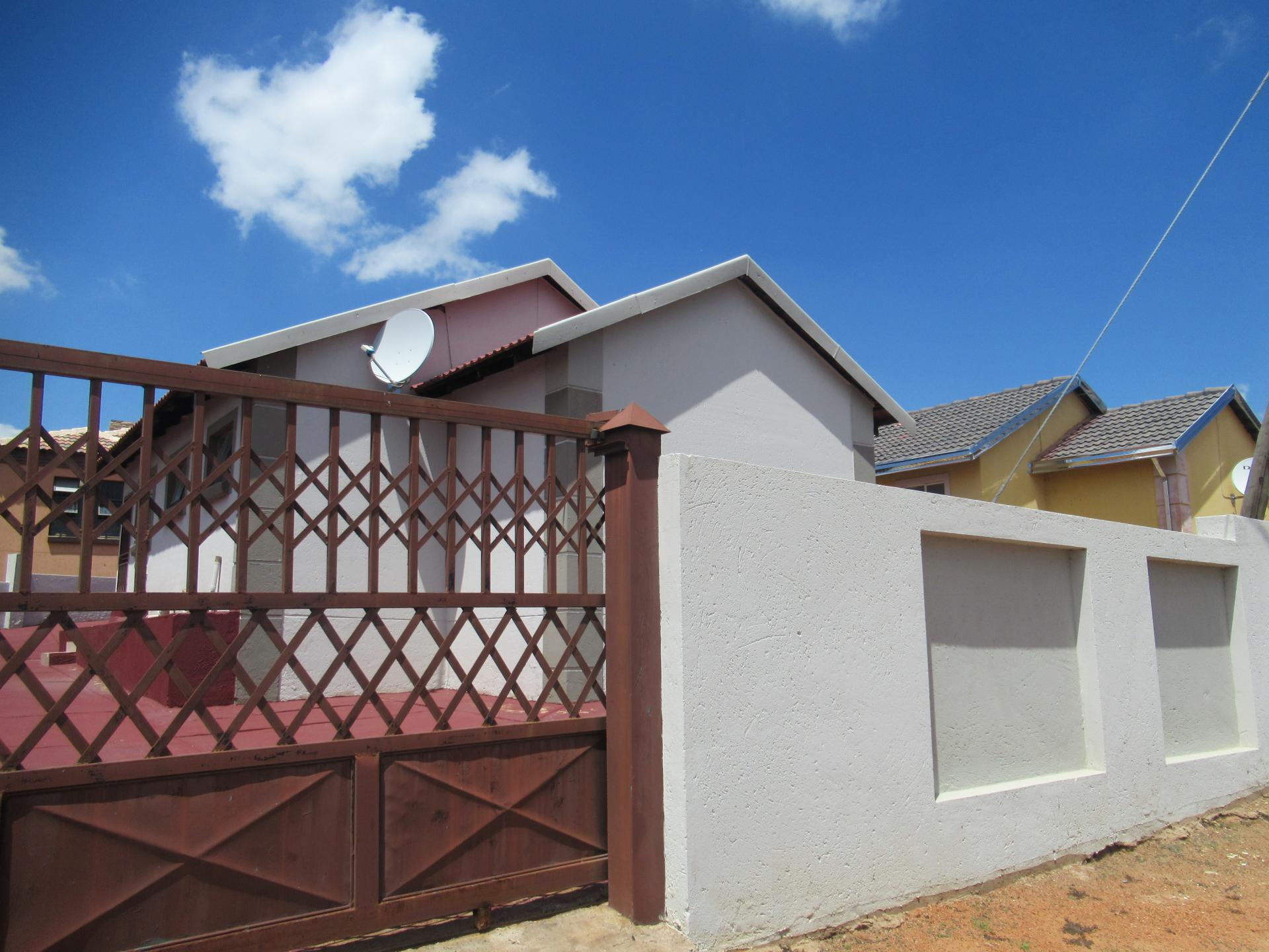 3 Bedroom House for Sale For Sale in Mabopane - MR434799 - M
