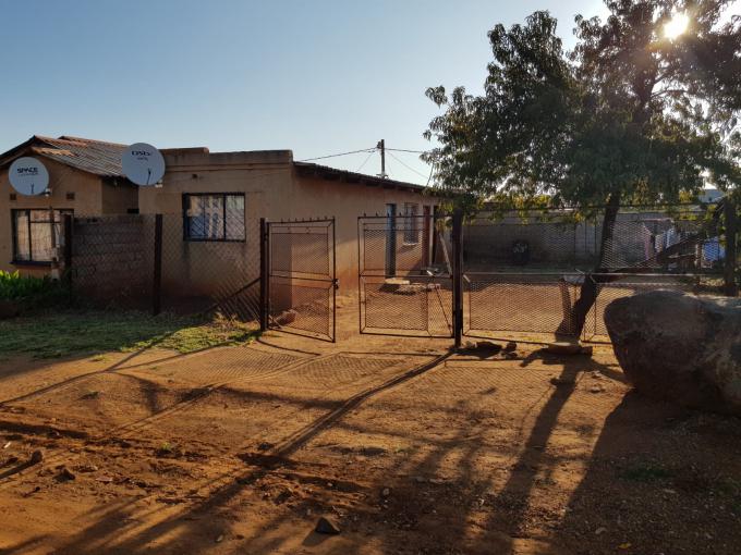 2 Bedroom House for Sale For Sale in Orange farm - MR461535