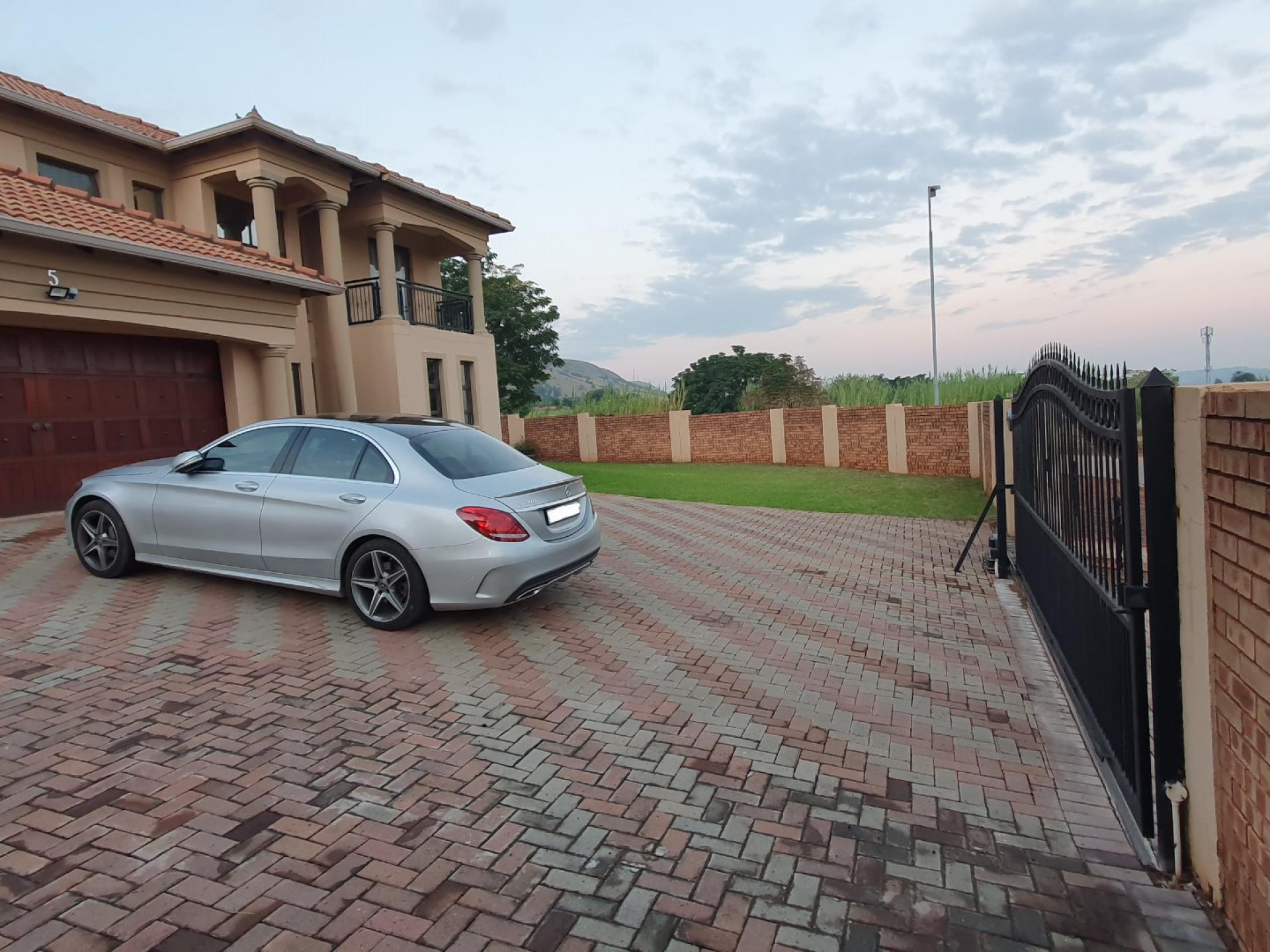 4 Bedroom House for Sale For Sale in Lady Selborne - MR50701