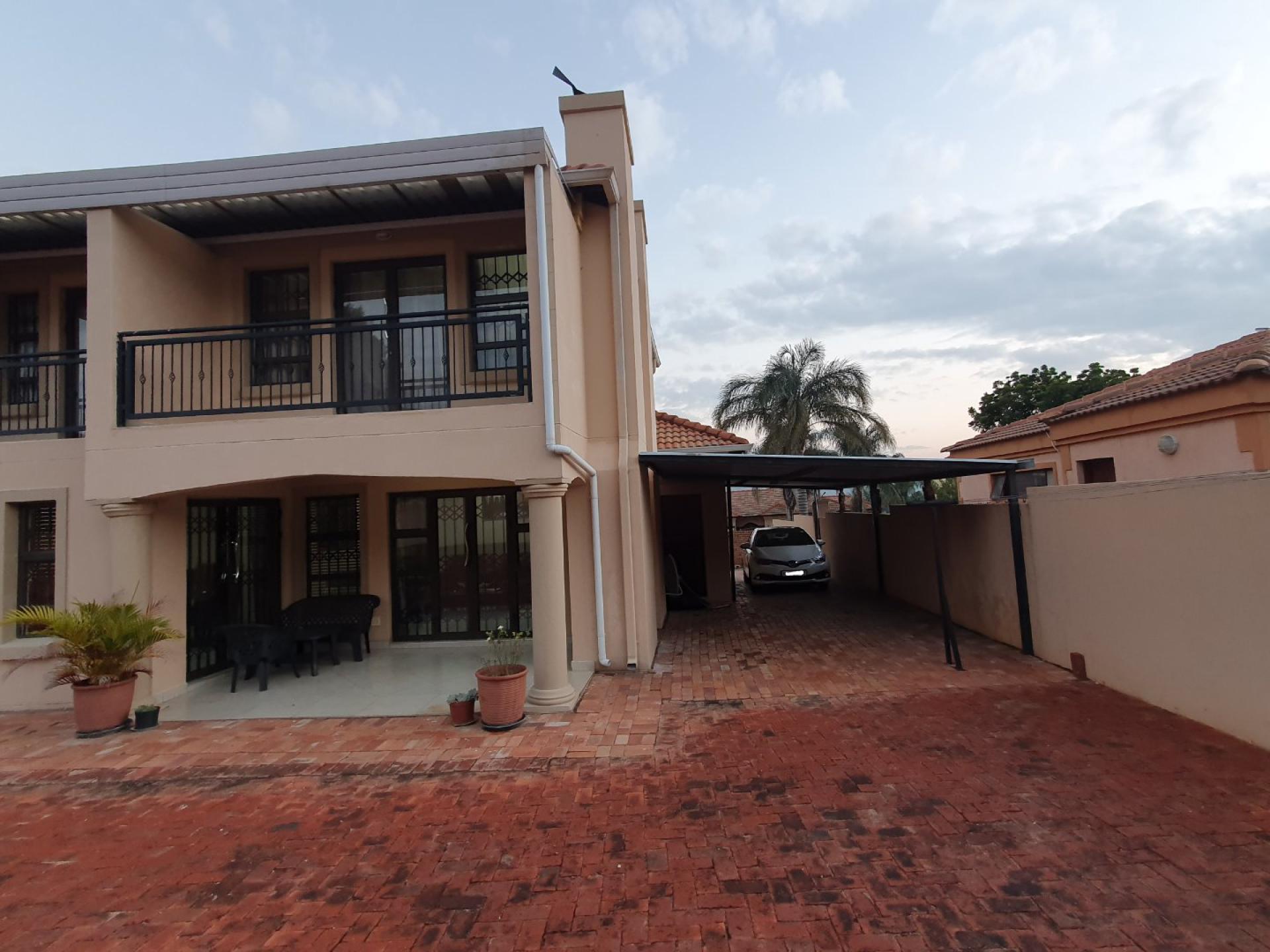4 Bedroom House for Sale For Sale in Lady Selborne - MR50701