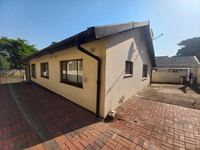 Houses For Sale in Mobeni Heights - MyRoof.co.za