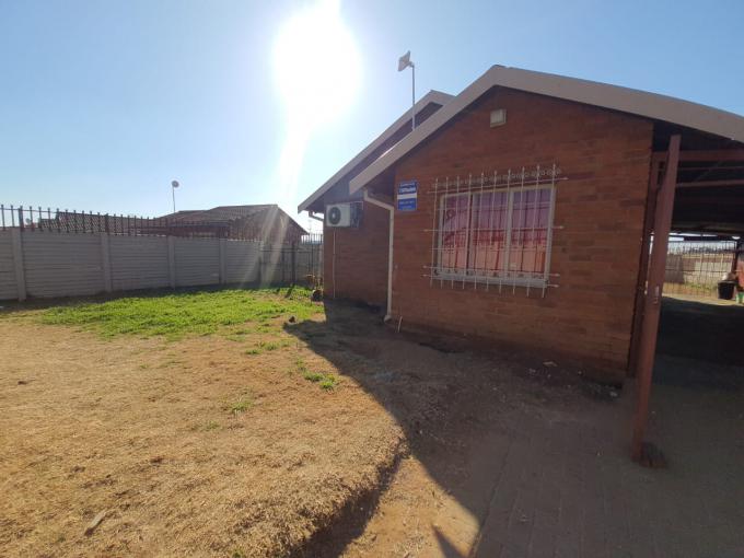 3 Bedroom House for Sale For Sale in Heidedal - MR526054 - M