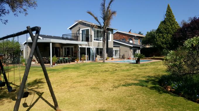 4 Bedroom House for Sale For Sale in Roodekrans - MR529986