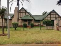 4 Bedroom House for Sale For Sale in Birch Acres - MR537042
