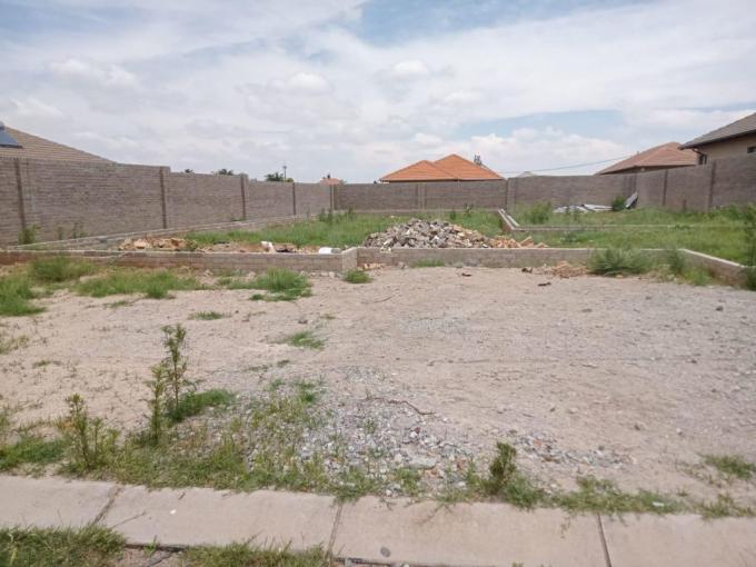 Houses For Sale in Azaadville Gardens - MyRoof.co.za