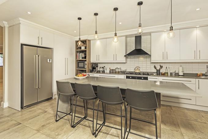 5 Bedroom House to Rent in Vierlanden - Property to rent - M