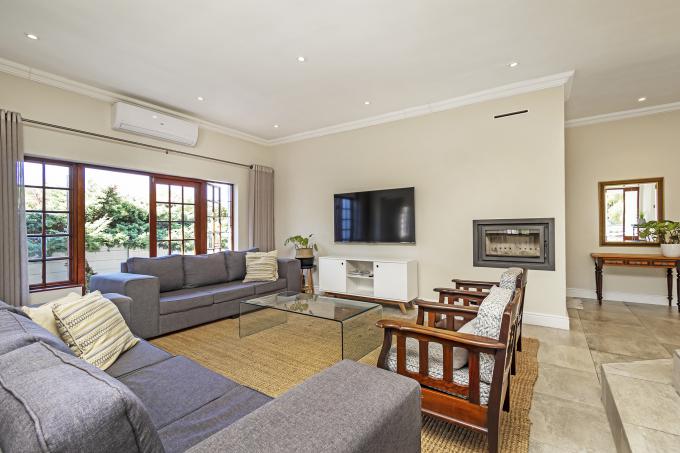 5 Bedroom House to Rent in Vierlanden - Property to rent - M