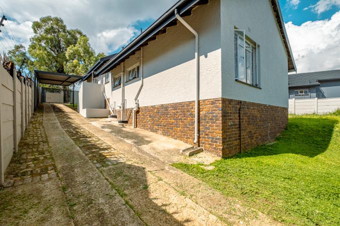 3 Bedroom House for Sale For Sale in Lindhaven - MR550168