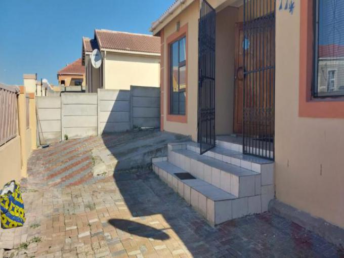 Houses For Sale in Ilitha Park - MyRoof.co.za