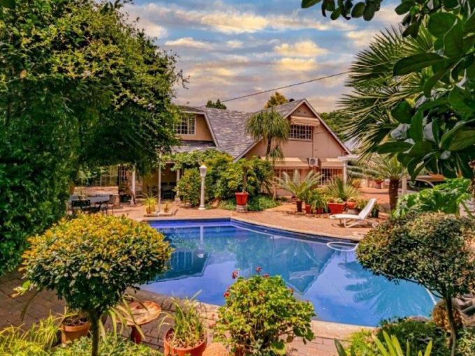 5 Bedroom House for Sale For Sale in Randhart - MR555904 - M