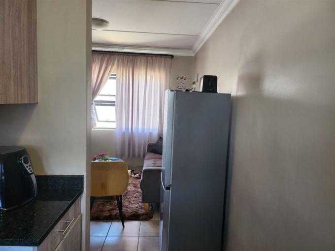 2 Bedroom Apartment for Sale For Sale in Belhar - MR556033