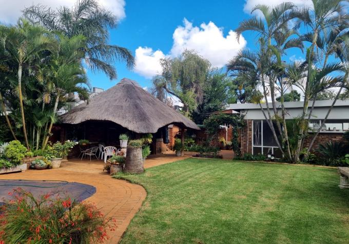 4 Bedroom House for Sale For Sale in Sinoville - MR560298