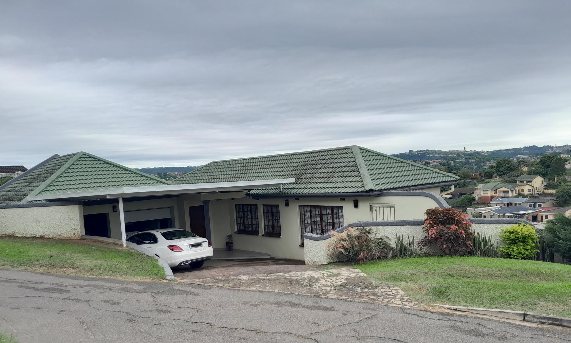 5 Bedroom House for Sale For Sale in Umlazi - MR562820 - MyR