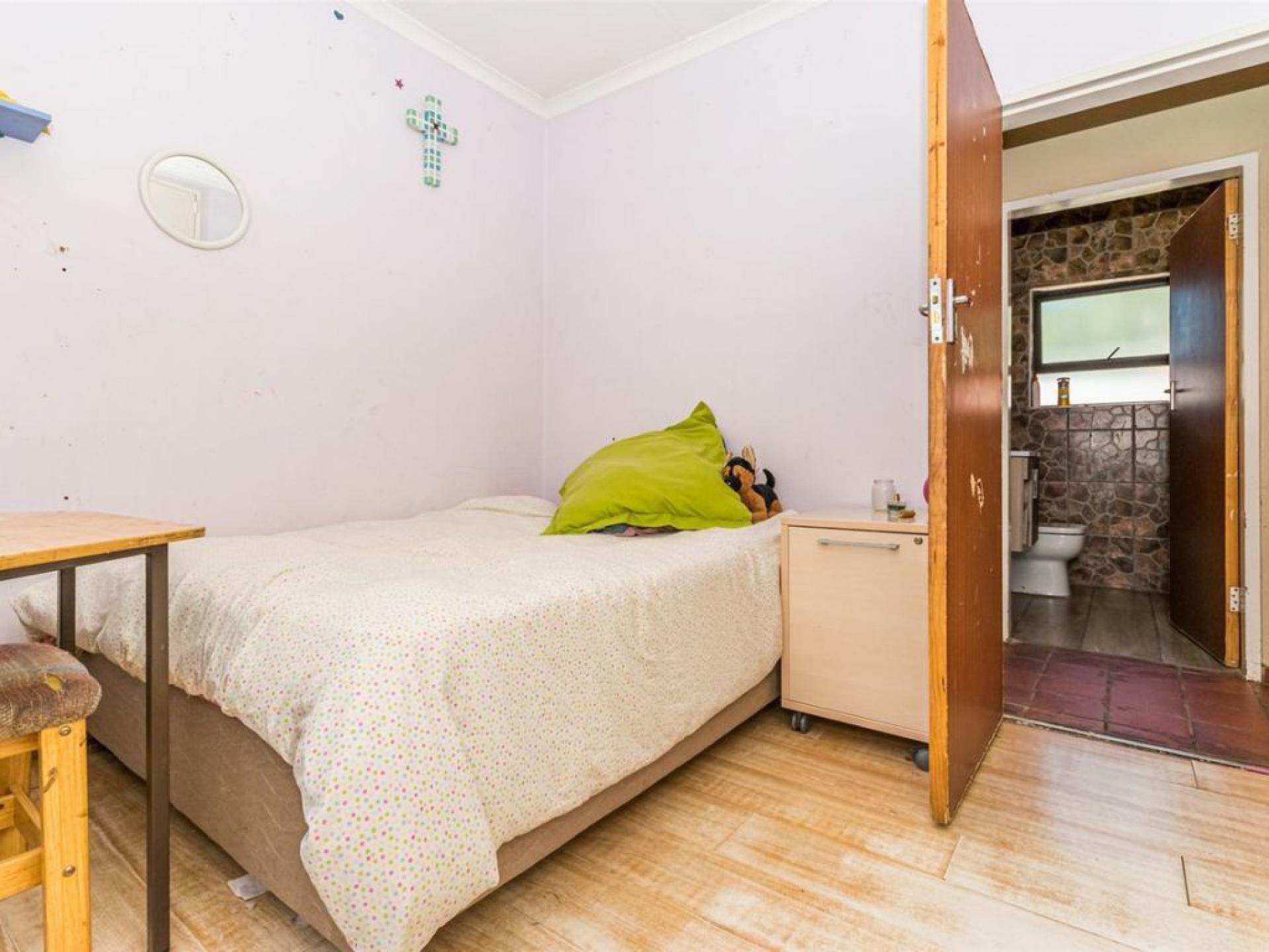 4 Bedroom House for Sale For Sale in Pierre van Ryneveld - M