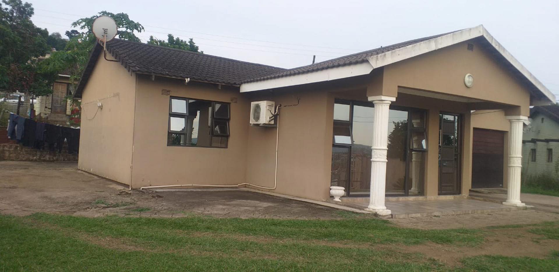 4 Bedroom House for Sale For Sale in Sundumbili - MR568268