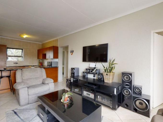 Houses For Sale in Jansen Park - MyRoof.co.za