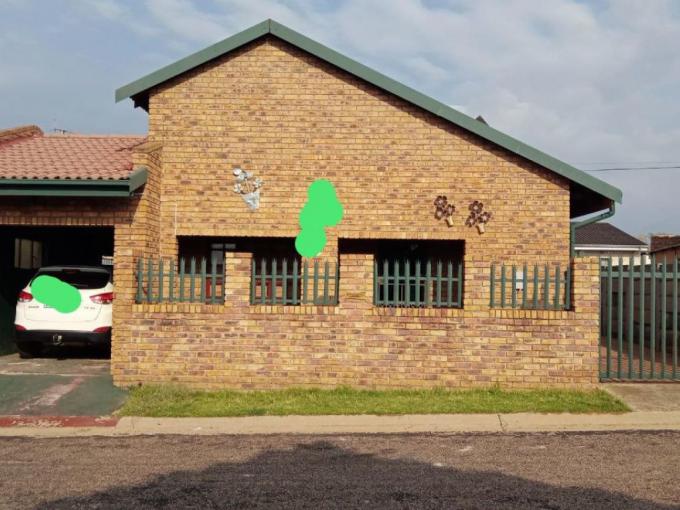 3 Bedroom House for Sale For Sale in Alra Park - MR574915