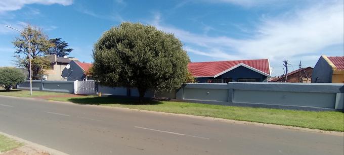 Houses For Sale in Spruitview - MyRoof.co.za