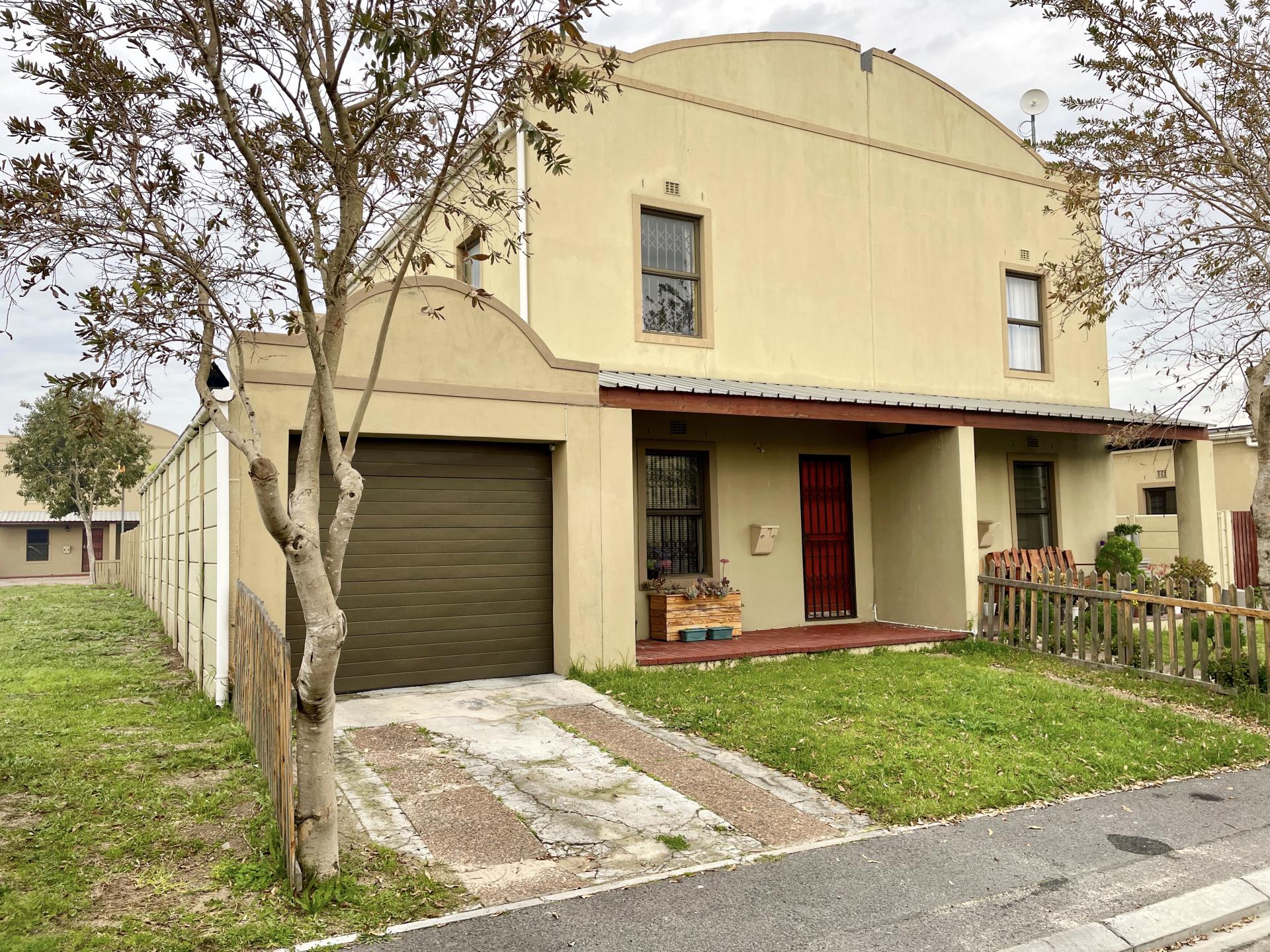 3 Bedroom Duplex for Sale For Sale in Bardale Village - MR58