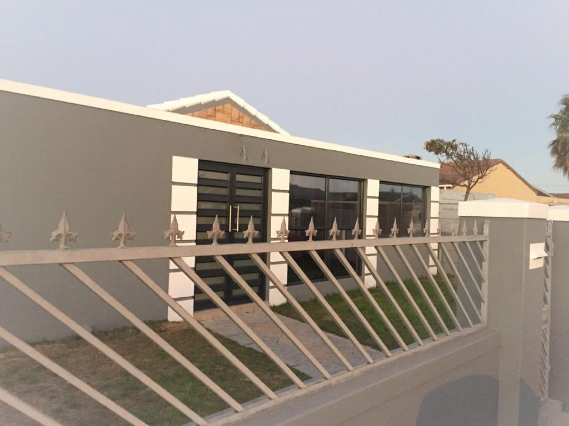 2 Bedroom House for Sale For Sale in Lotus River - MR585831