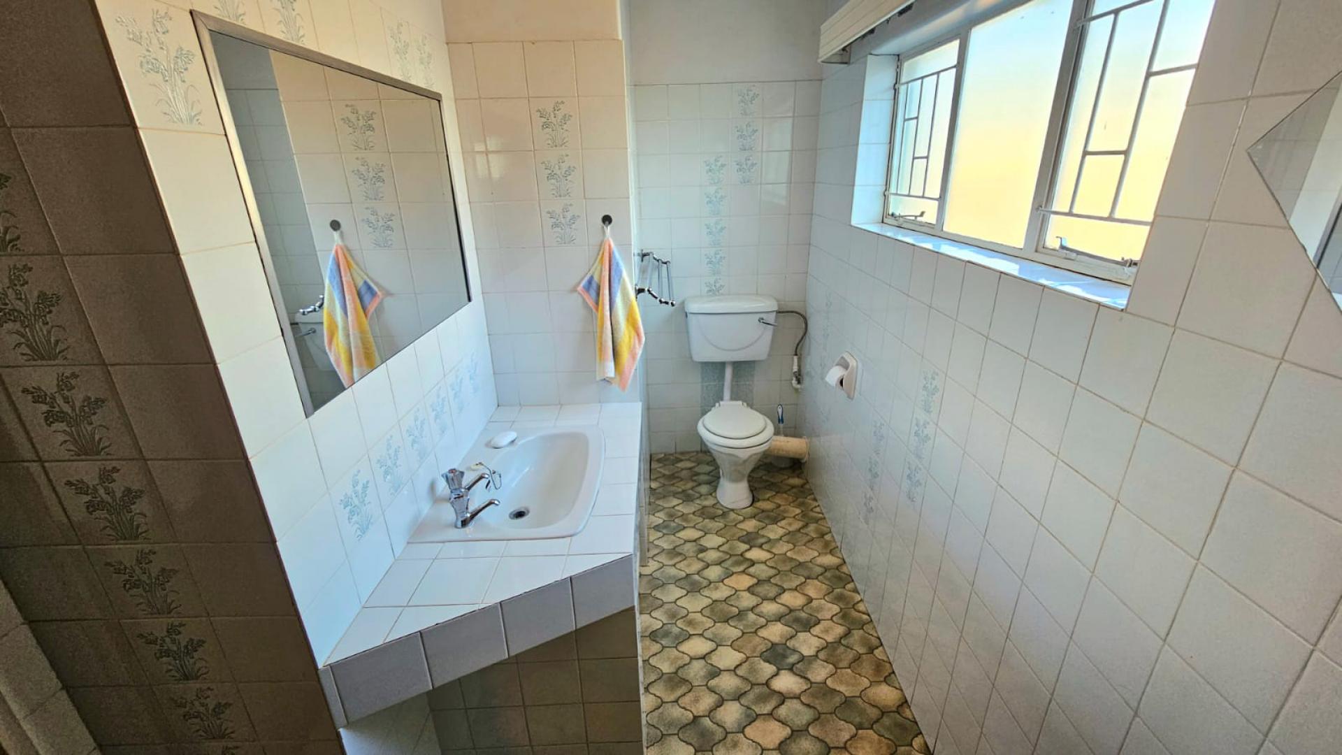 5 Bedroom House for Sale For Sale in Sinoville - MR587048