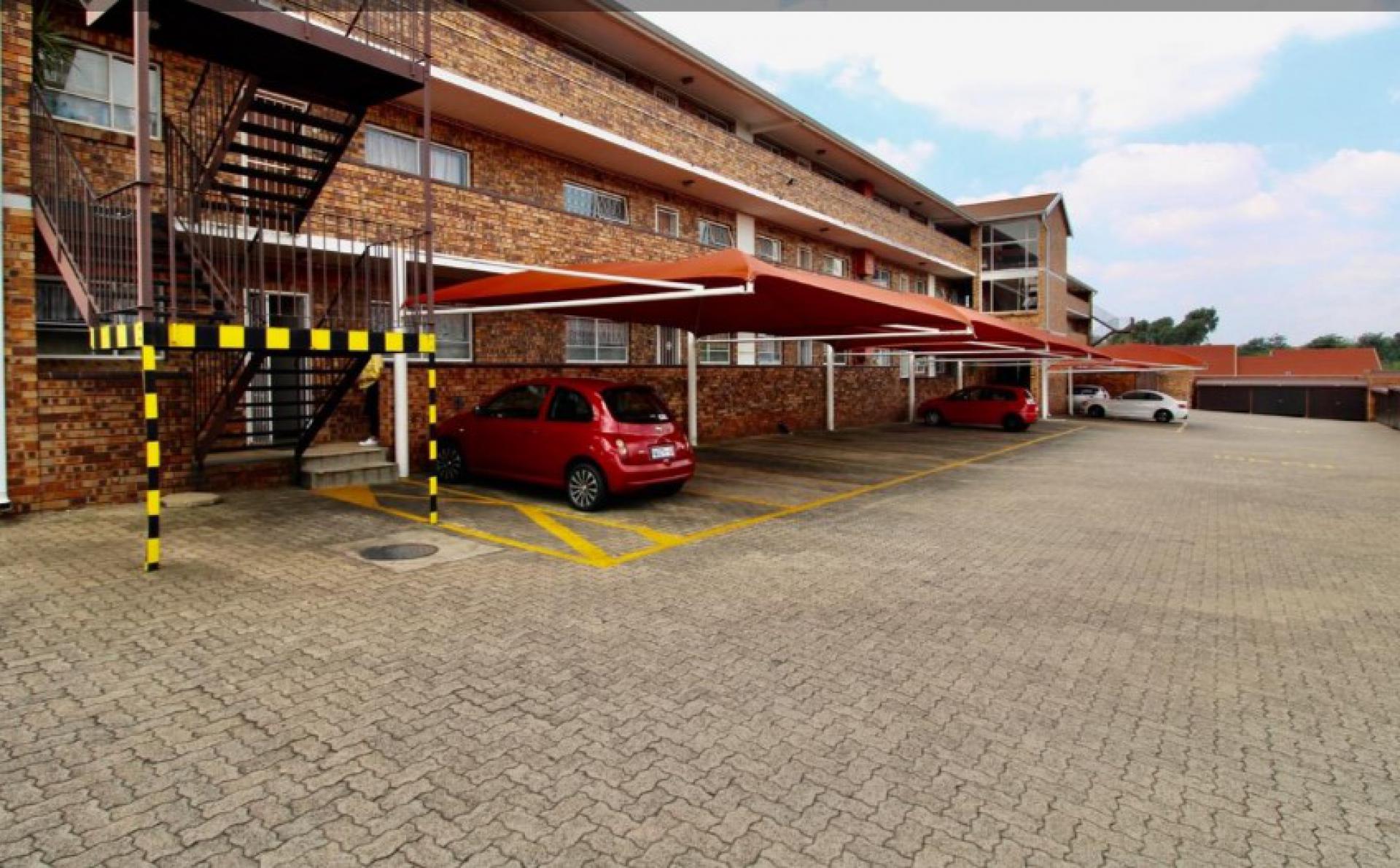 2 Bedroom Apartment for Sale For Sale in Gosforth Park - MR5