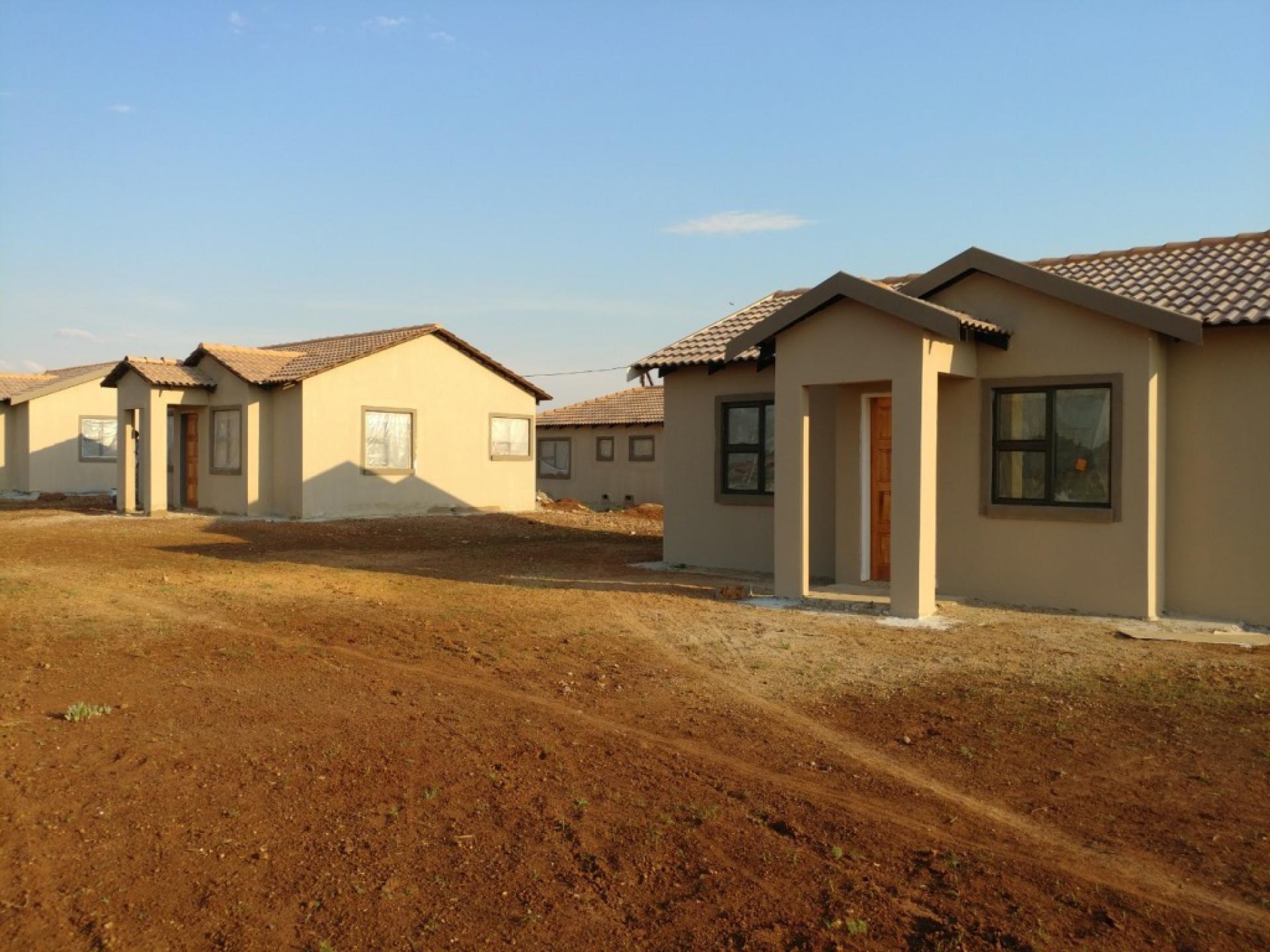 2 Bedroom House for Sale For Sale in Vosloorus - MR591452