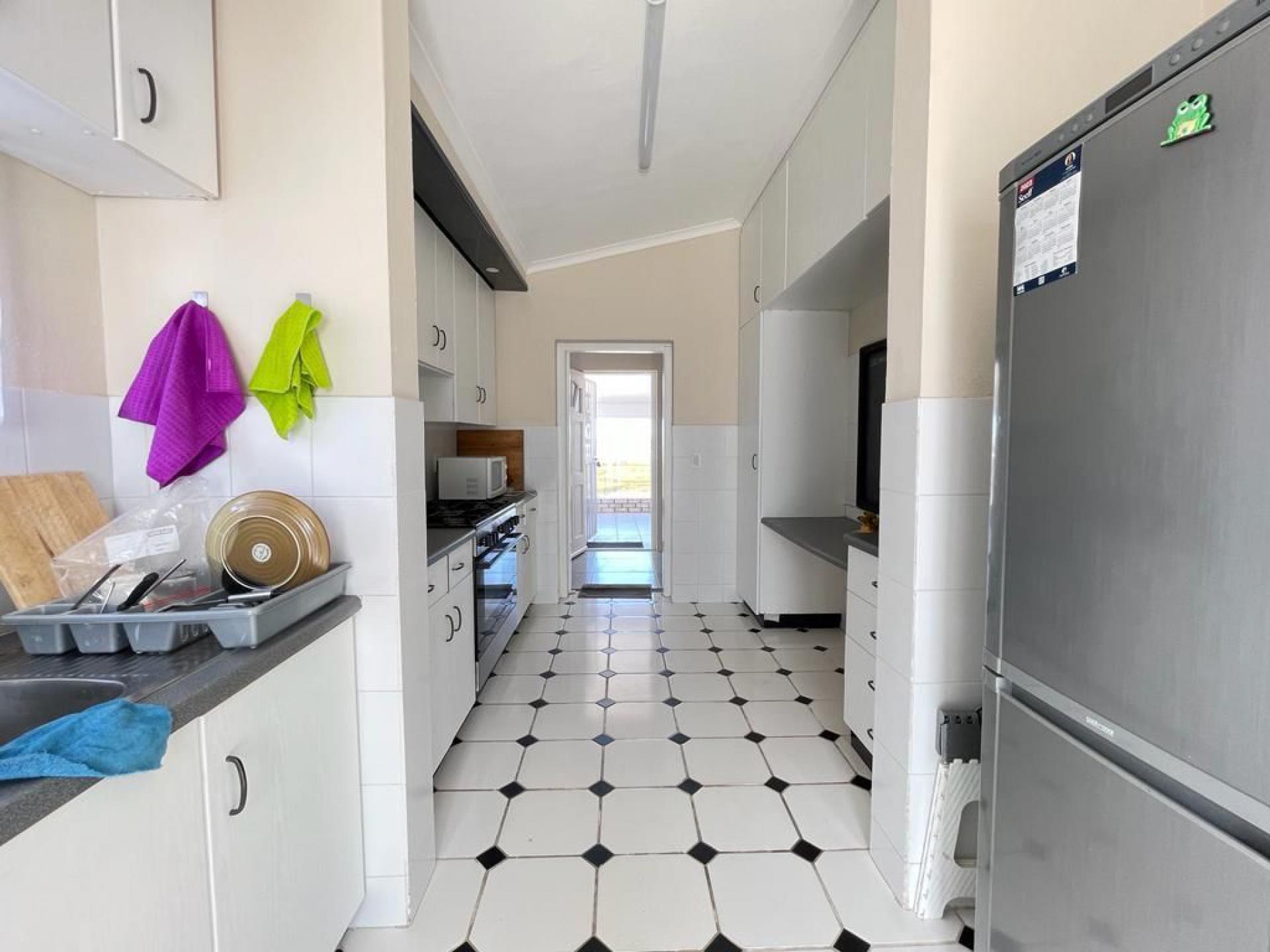 5 Bedroom House for Sale For Sale in Velddrift - MR596868