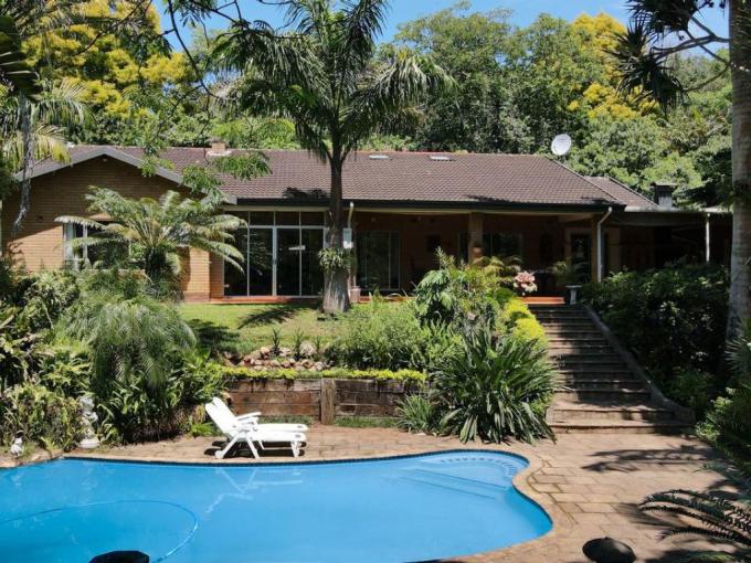 4 Bedroom House for Sale For Sale in Kloof - MR597077 - MyR