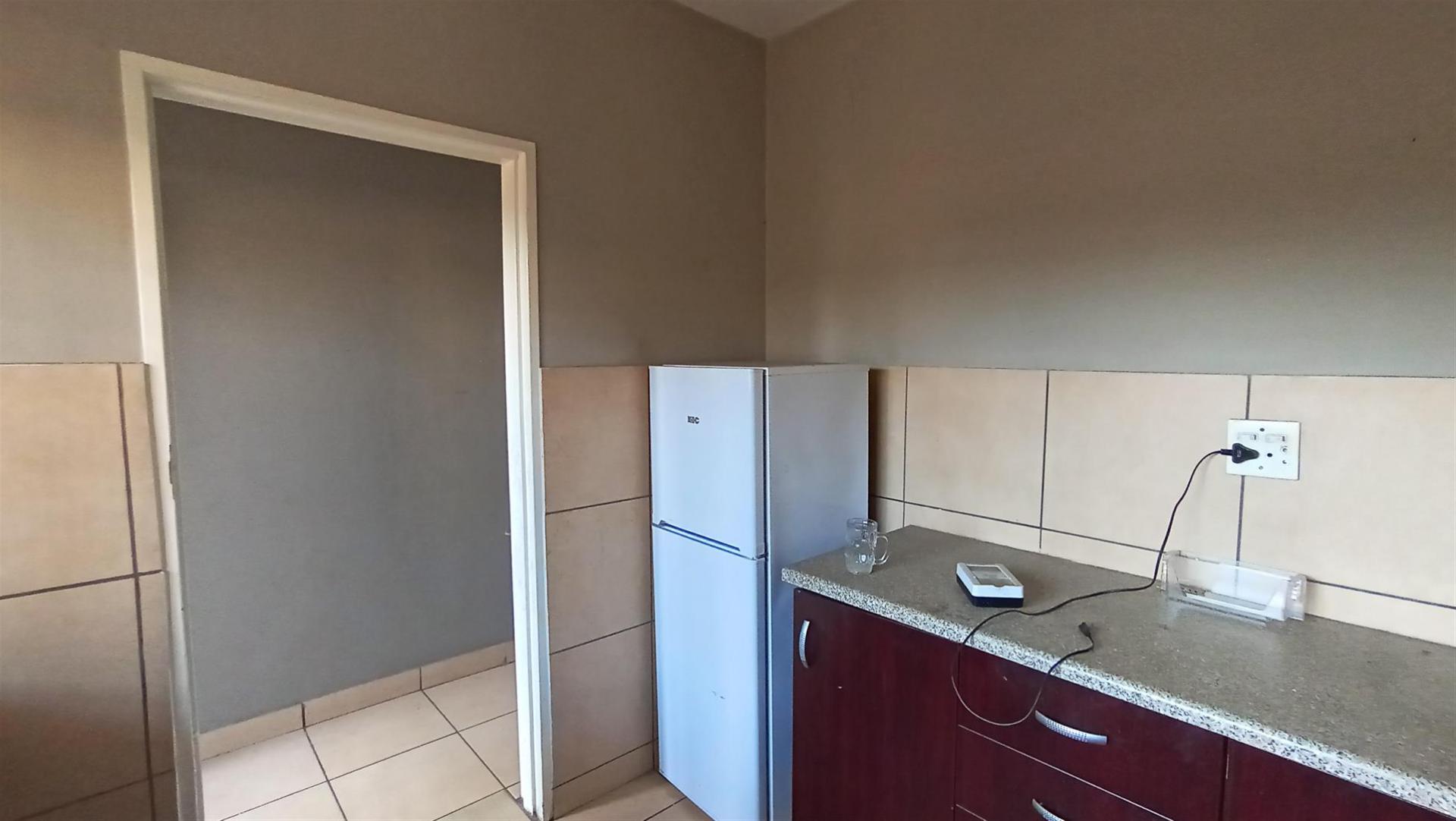SA Home Loans Sell Assist 2 Bedroom Apartment for Sale in We