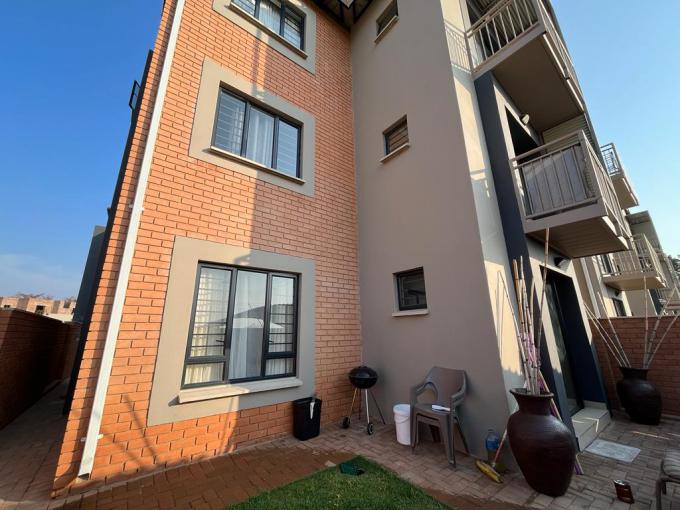 2 Bedroom Apartment for Sale For Sale in Roodeplaat - MR6036