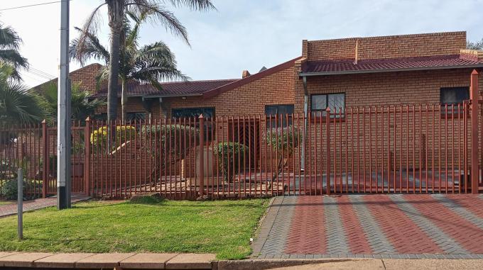 Houses For Sale in Laudium - MyRoof.co.za