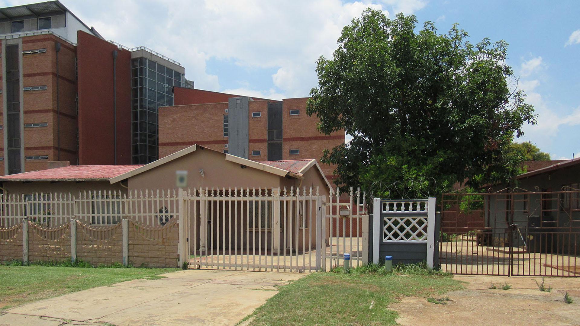 FNB Quick Sell 3 Bedroom House for Sale in Palm Ridge - MR60