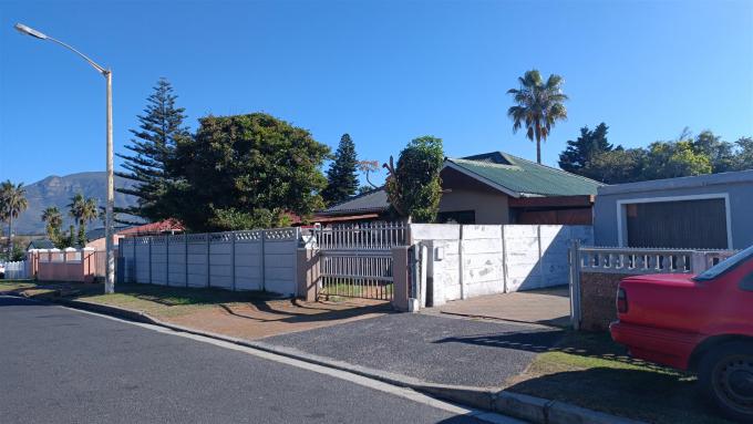 Houses For Sale in Cafda Village - MyRoof.co.za