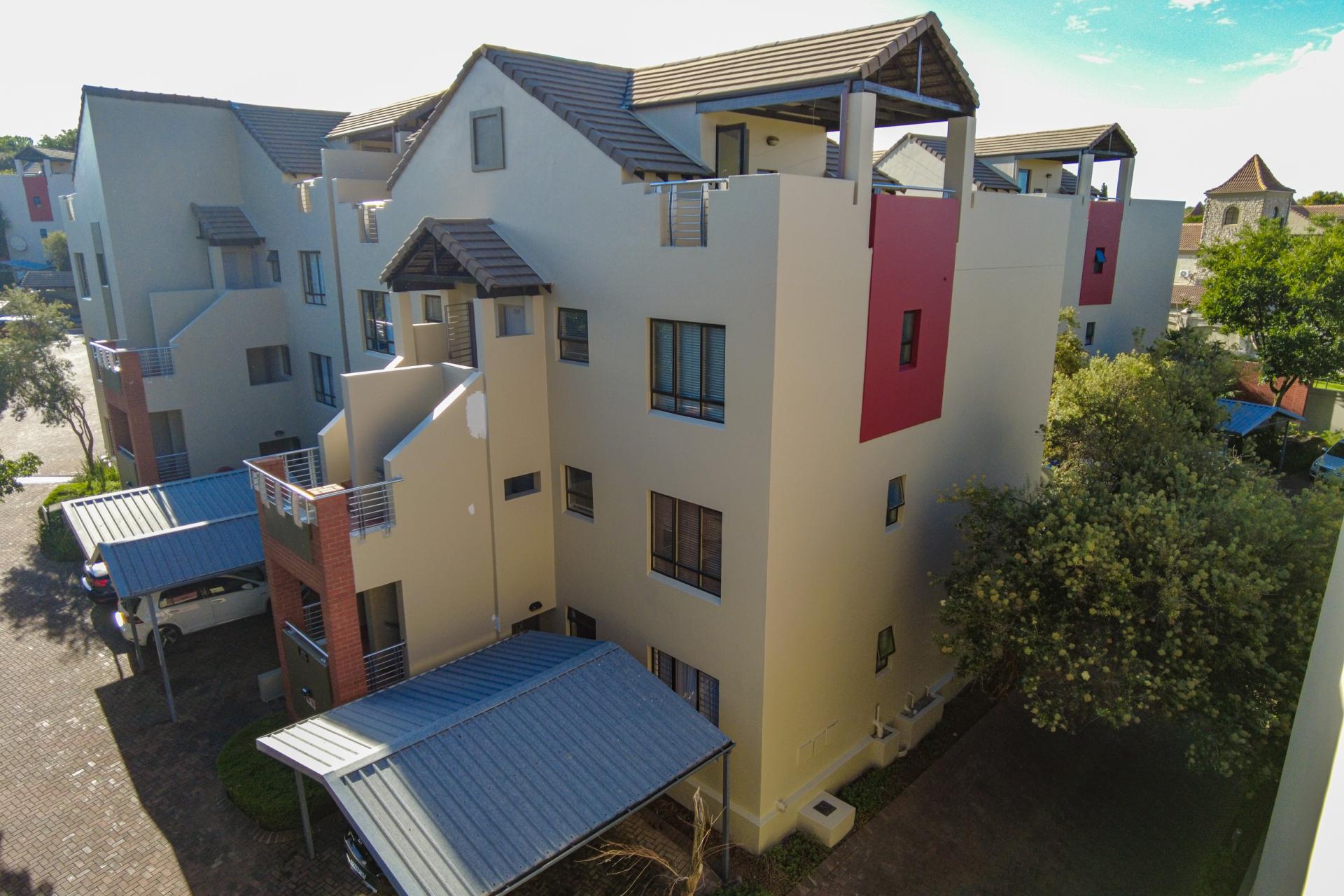 2 Bedroom Apartment for Sale For Sale in Lone Hill - MR61181