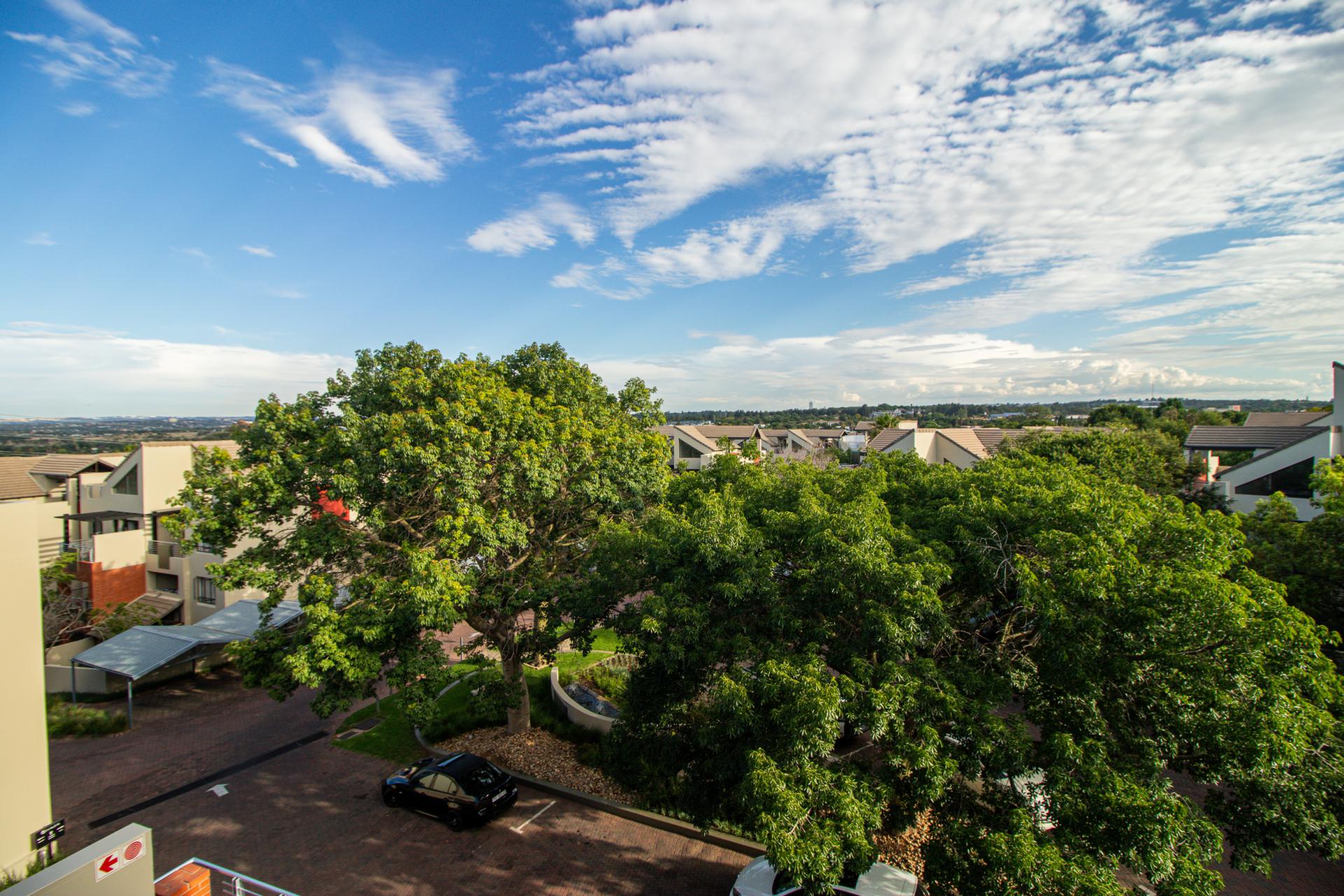 2 Bedroom Apartment for Sale For Sale in Lone Hill - MR61181