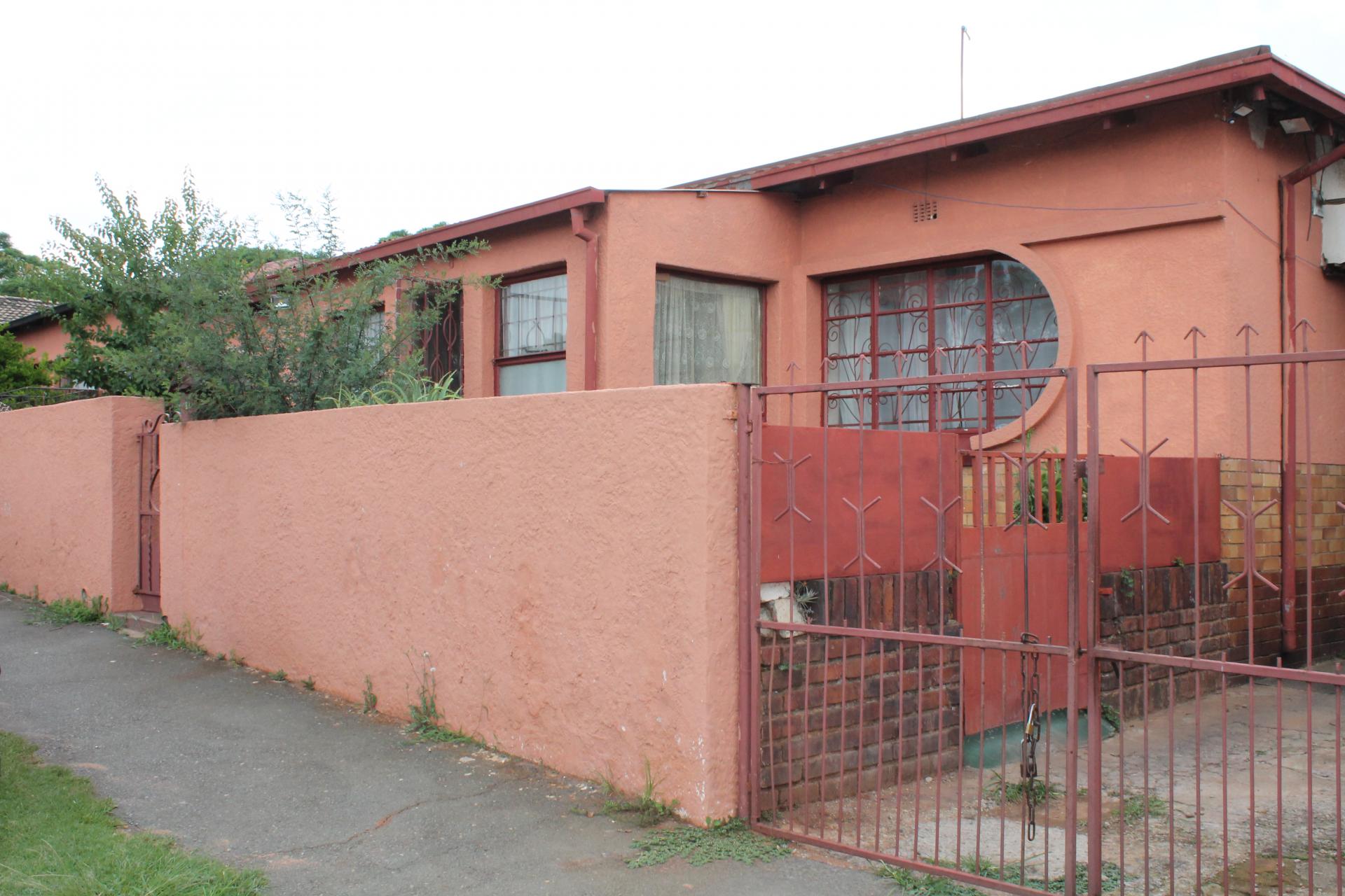 3 Bedroom House for Sale For Sale in Newlands - JHB - MR6118