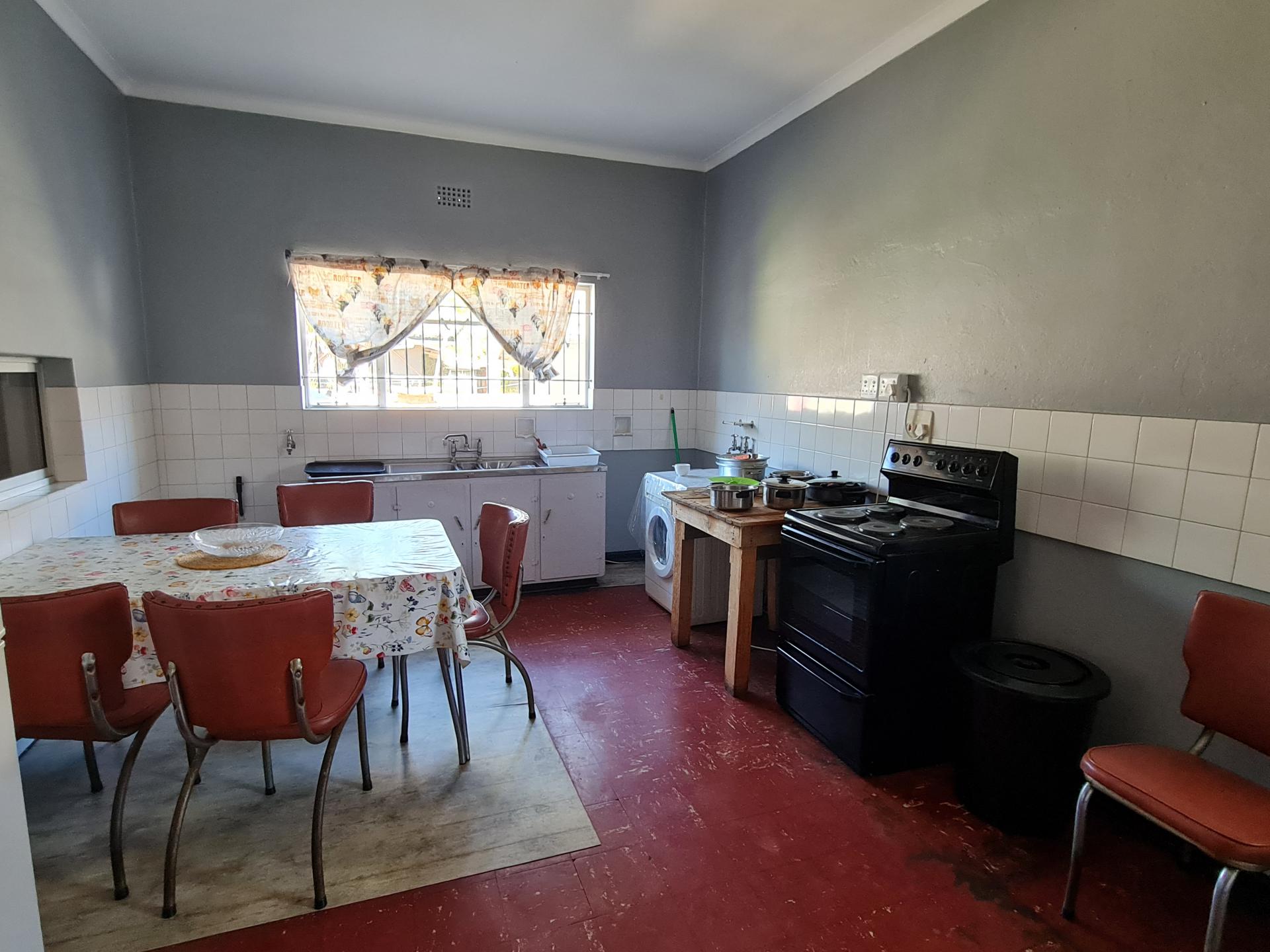 4 Bedroom House for Sale For Sale in Parow North - MR612951
