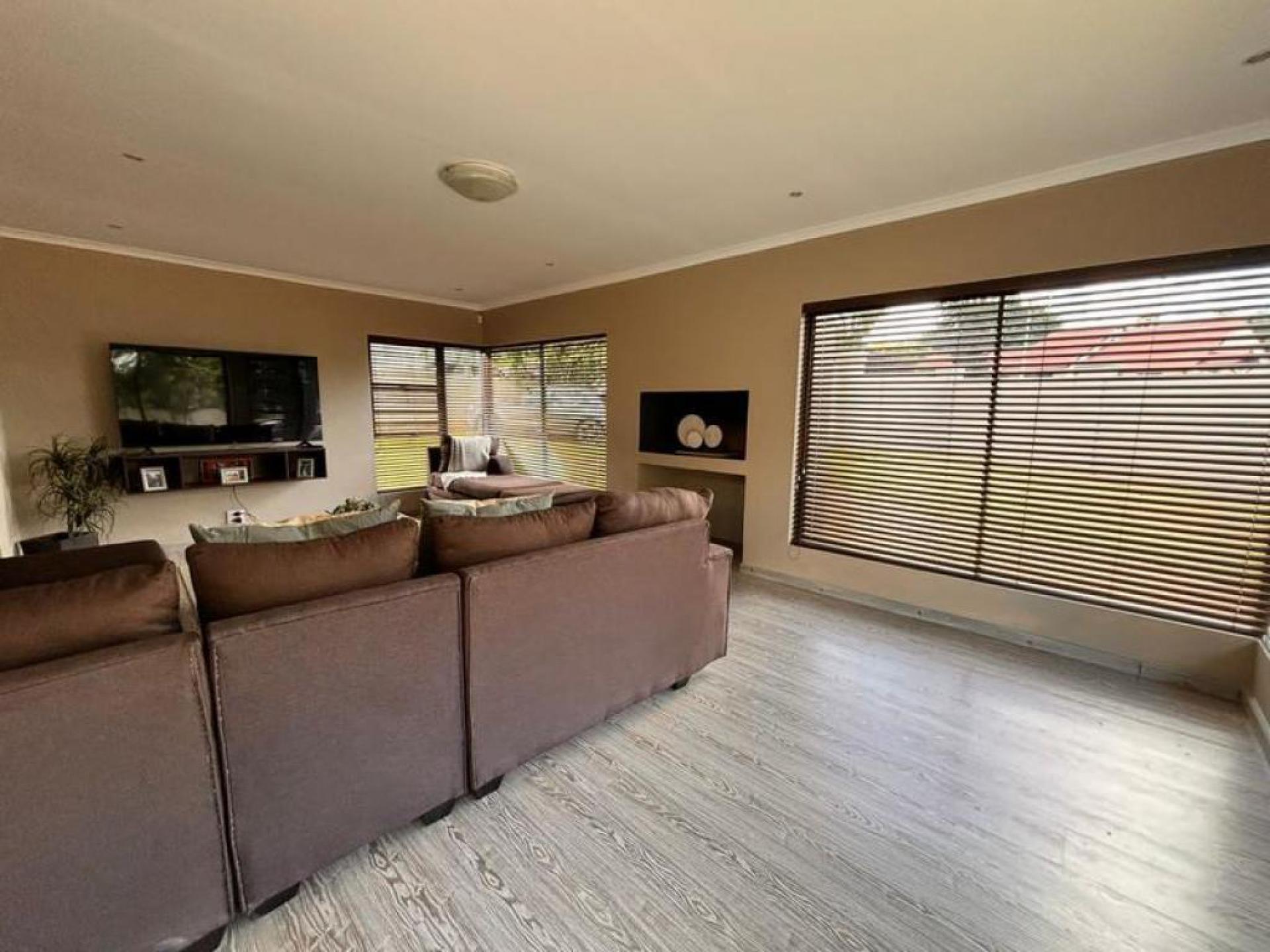 3 Bedroom House for Sale For Sale in Northcliff - MR613079