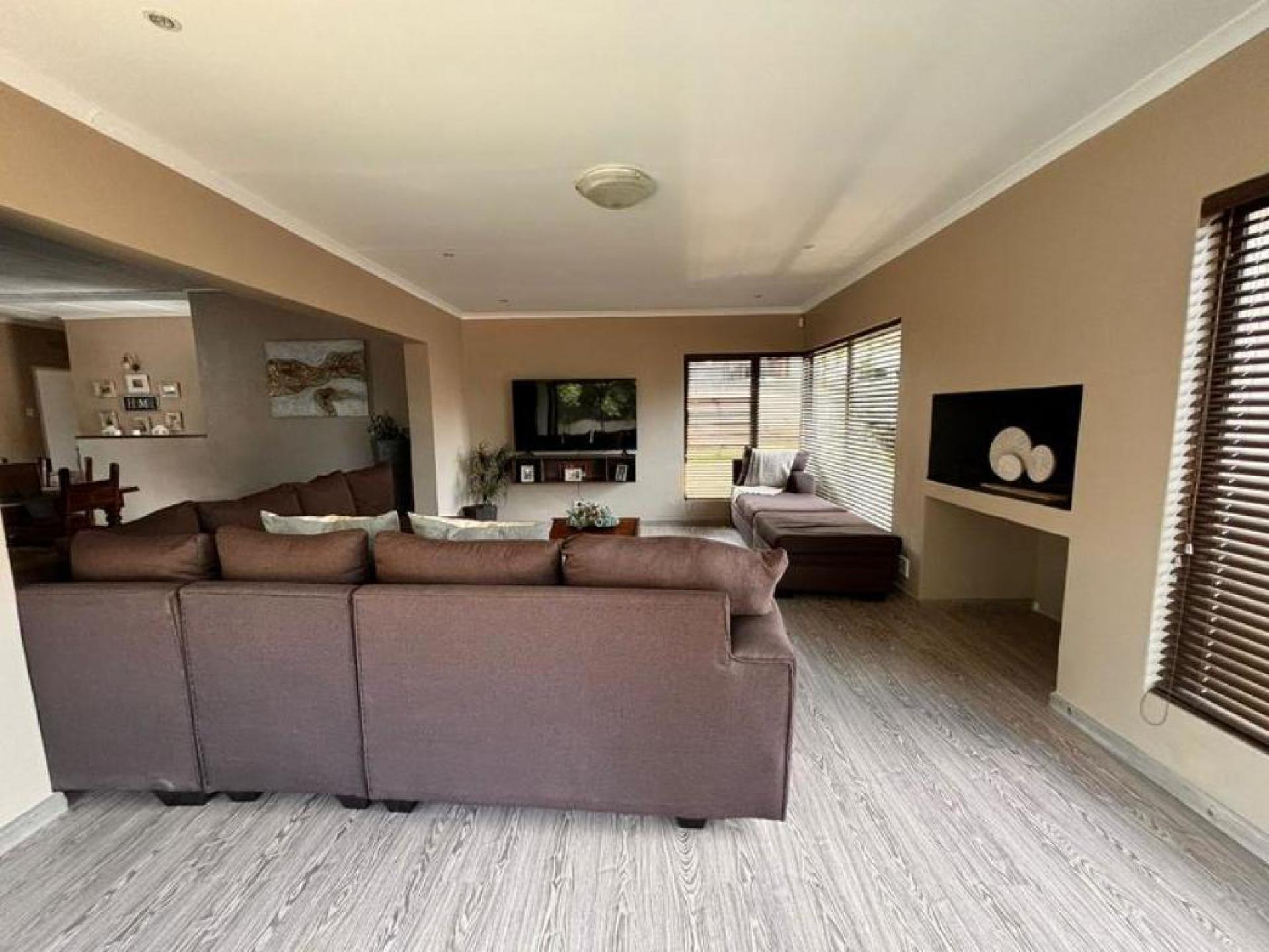 3 Bedroom House for Sale For Sale in Northcliff - MR613079