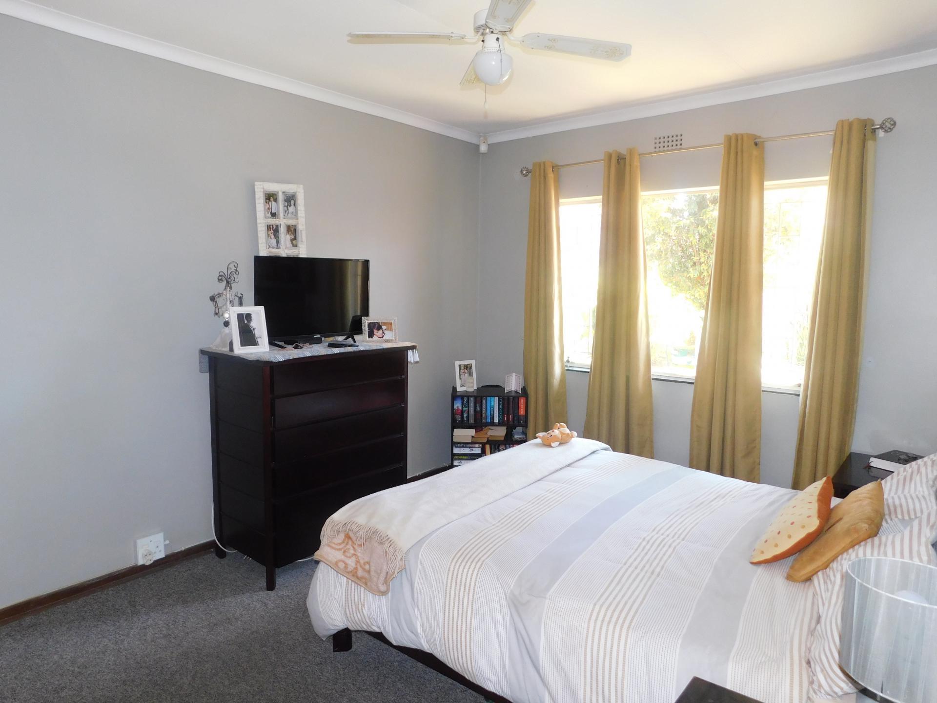 3 Bedroom House for Sale For Sale in Impala Park - MR615166